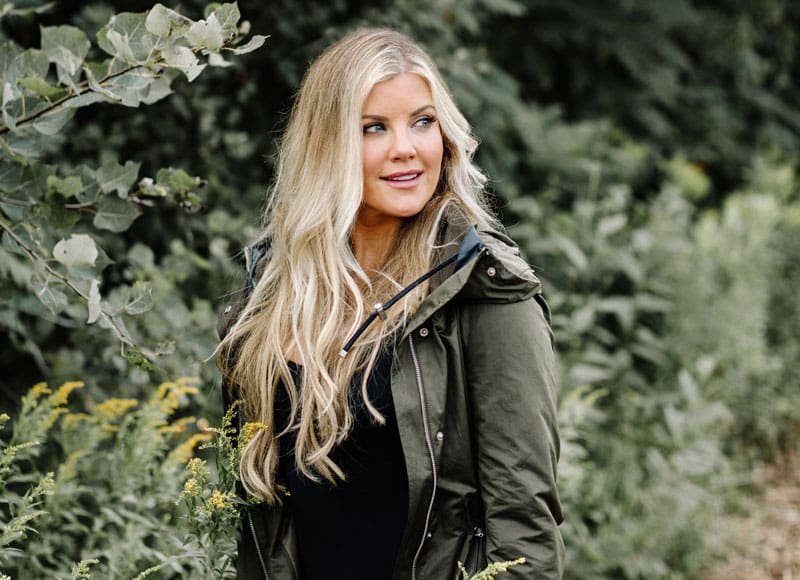 Women's Outdoor Survival Guide | Laura Schara | Artful Living