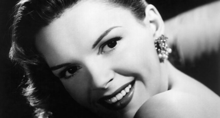 Renée Zellweger as Judy Garland is the Comeback We’ve Been Waiting For ...