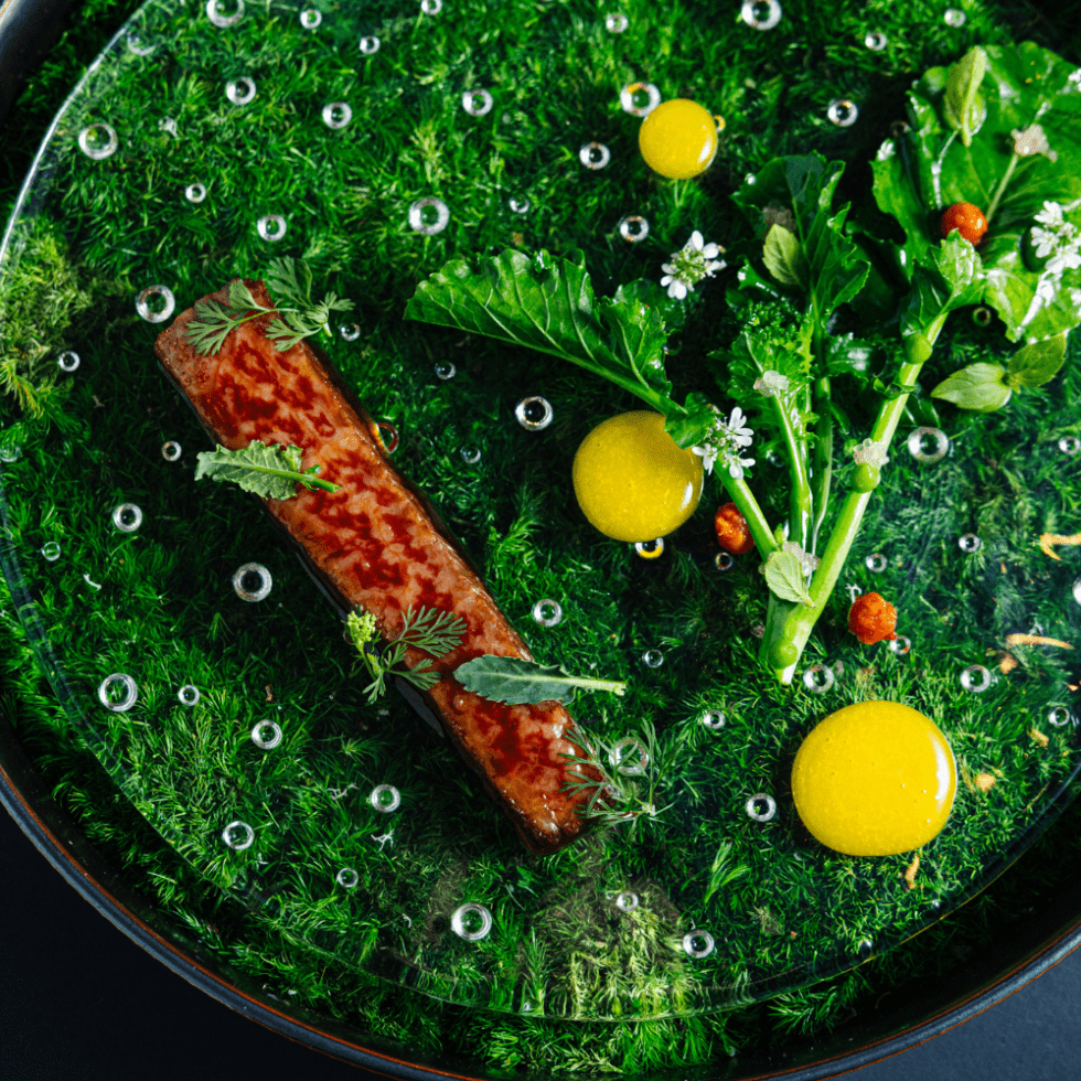 The Top Experiential Dining Hot Spots Around the World | Artful Living ...