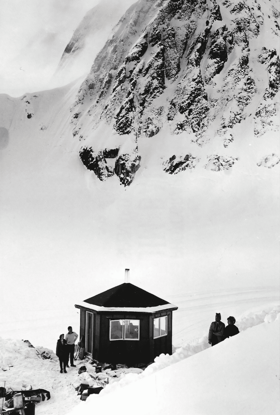 Discover Sheldon Chalet, Alaska’s Most Exclusive Stay | Artful Living ...