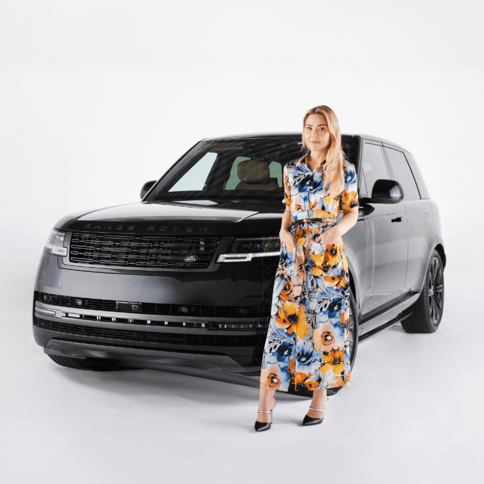 Sarah Edwards Fuses Art and Fashion at Martin Patrick 3 | Artful Living ...