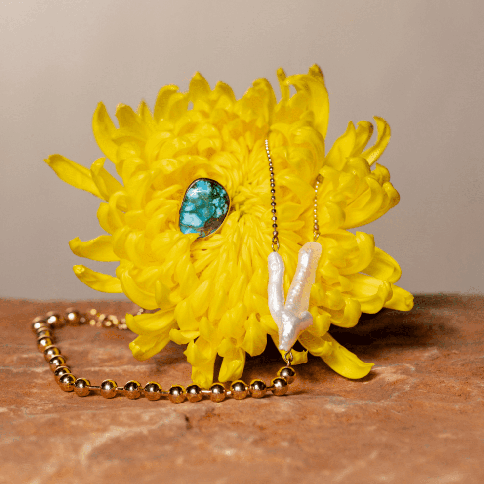 The Guide: Embrace Drama with Eye-Catching Accessories | Artful Living ...